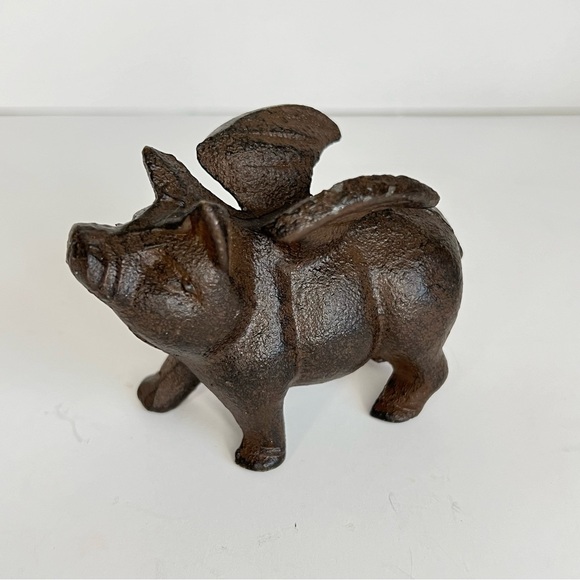 Accents | When Pigs Fly Cast Iron Paperweight Figure Rustic Farmhouse ...